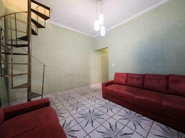 Casa para alugar com 200m², 4 quartos e 2 vagas