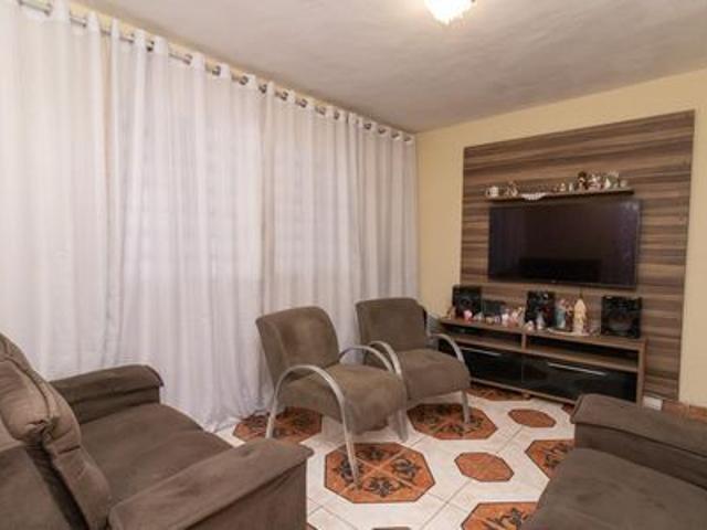 Casa para alugar com 200m², 5 quartos e 2 vagas