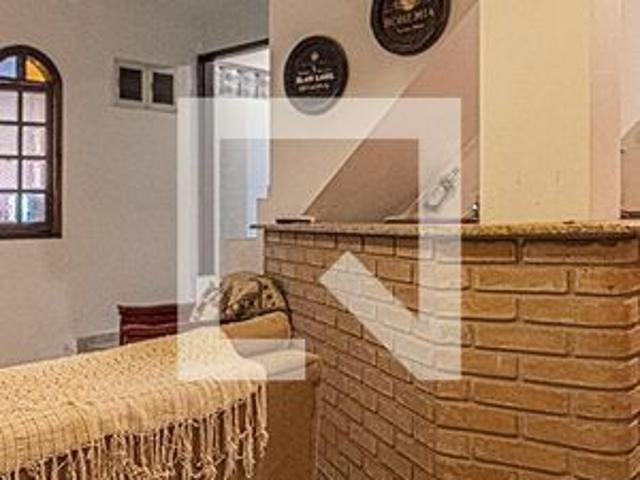 Casa para alugar com 200m², 5 quartos e 2 vagas