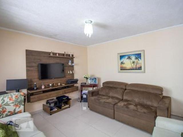 Casa para alugar com 205m², 3 quartos e 2 vagas
