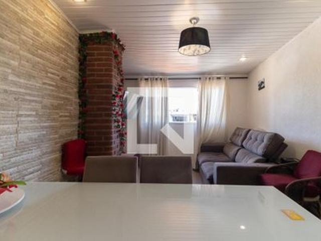 Casa para alugar com 200m², 3 quartos e 2 vagas