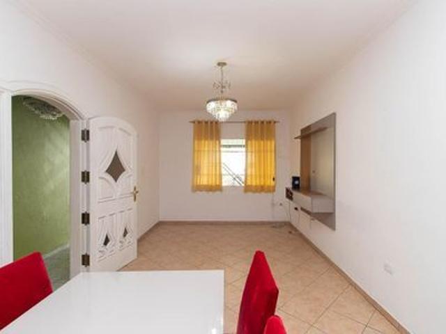 Casa para alugar com 210m², 3 quartos e 2 vagas