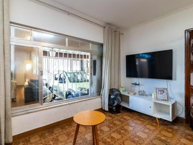 Casa para alugar com 210m², 5 quartos e 2 vagas