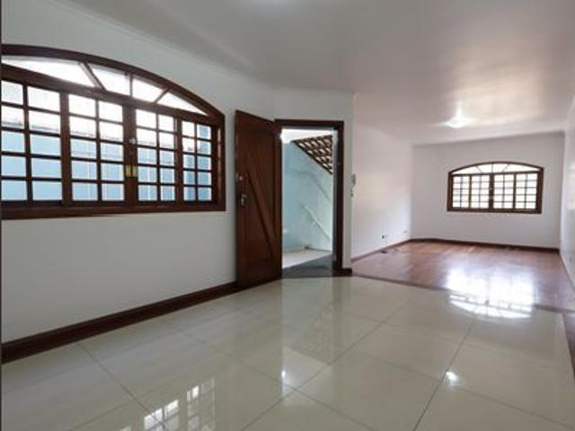 Casa para alugar com 211m², 3 quartos e 4 vagas