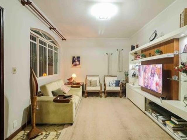 Casa para alugar com 218m², 3 quartos e 2 vagas