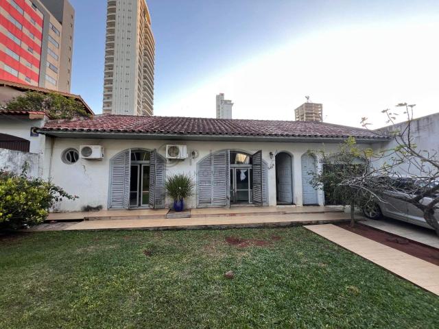 Casa para alugar com 218m², 3 quartos e 2 vagas