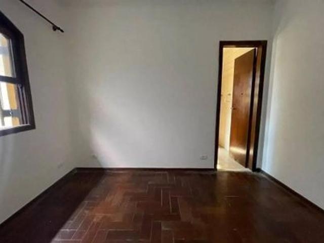 Casa para alugar com 220m², 3 quartos e 2 vagas