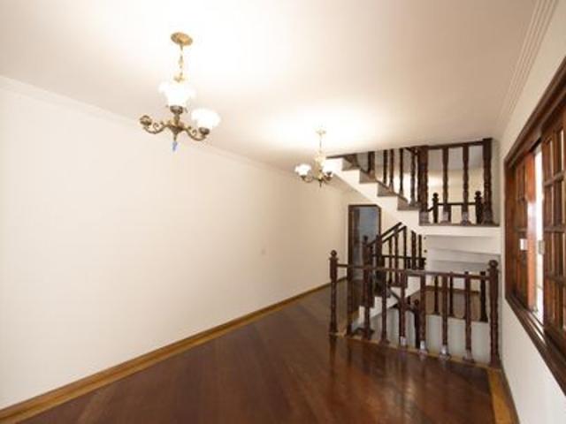 Casa para alugar com 220m², 3 quartos e 2 vagas