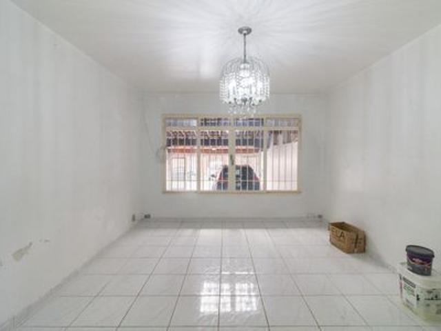Casa para alugar com 220m², 5 quartos e 4 vagas