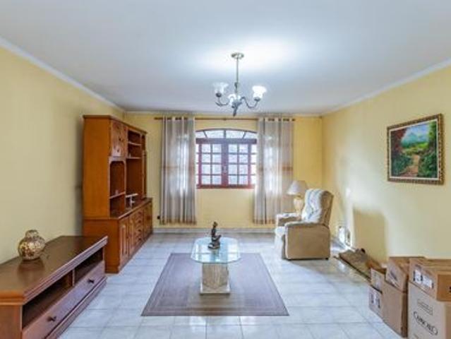 Casa para alugar com 225m², 3 quartos e 4 vagas