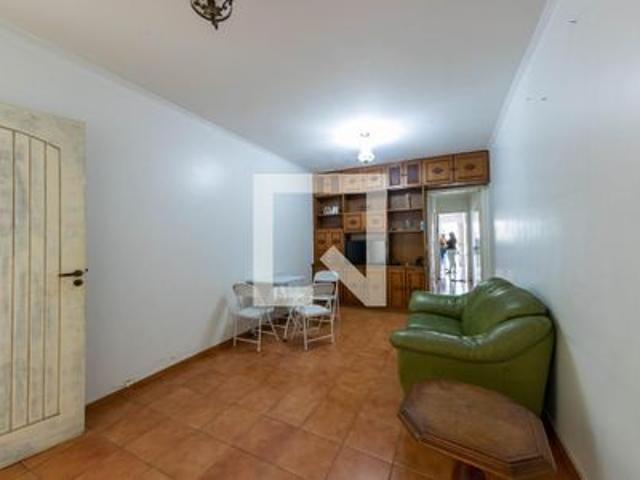 Casa para alugar com 225m², 4 quartos e 2 vagas