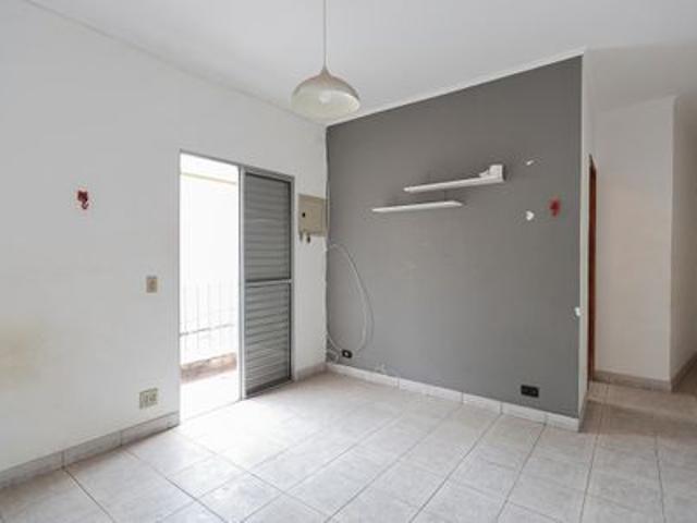 Casa para alugar com 226m², 2 quartos e sem vaga