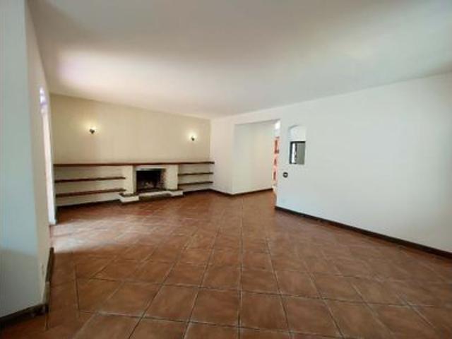 Casa para alugar com 228m², 3 quartos e 3 vagas