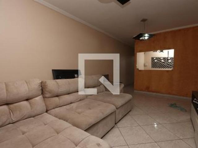 Casa para alugar com 230m², 3 quartos e 2 vagas