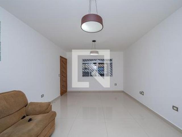 Casa para alugar com 230m², 5 quartos e 2 vagas