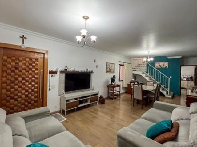 Casa para alugar com 239m², 3 quartos e 2 vagas