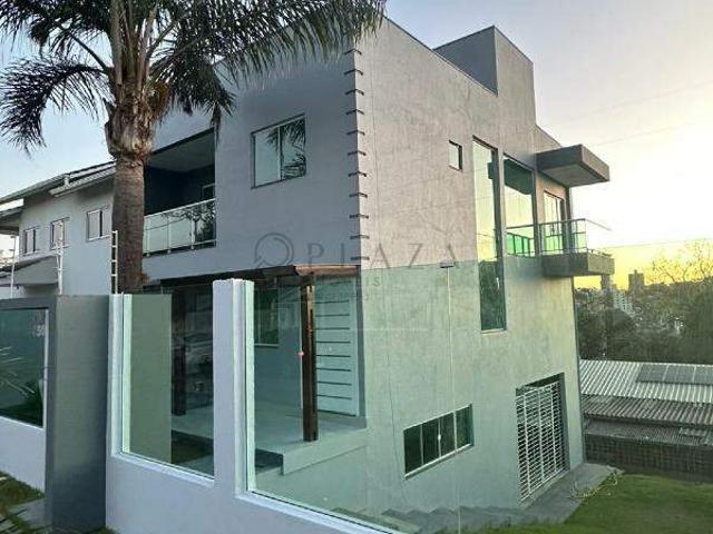 Casa para alugar com 240m², 2 quartos e 2 vagas