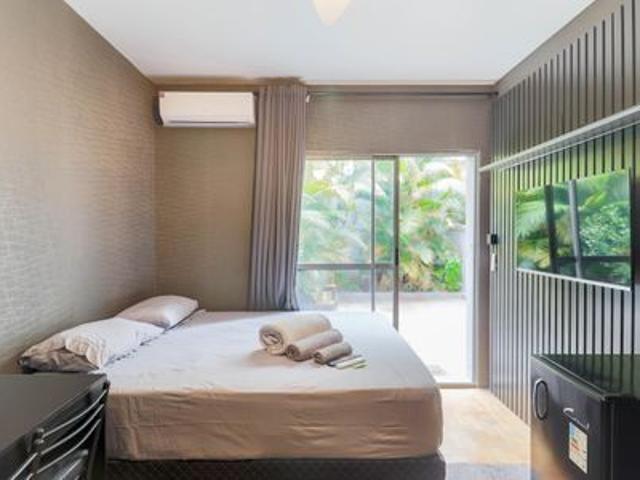 Casa para alugar com 240m², 6 quartos e 2 vagas