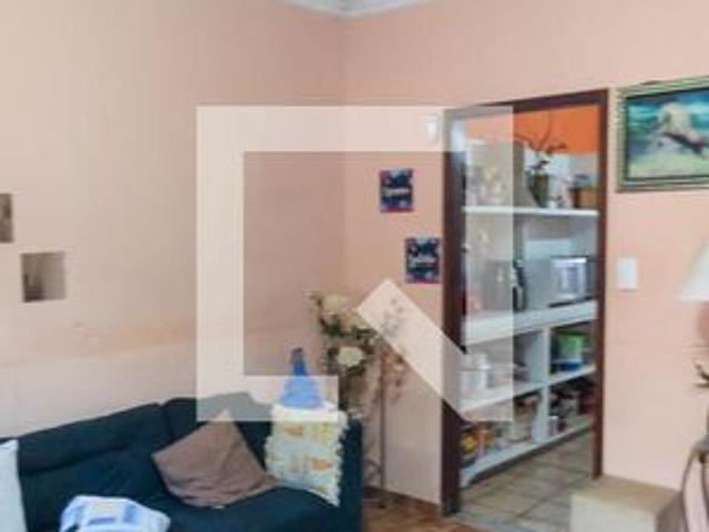Casa para alugar com 241m², 4 quartos e 2 vagas