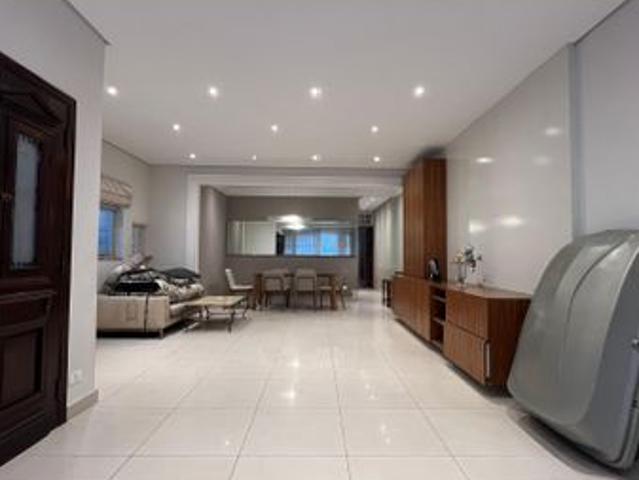 Casa para alugar com 246m², 3 quartos e 3 vagas