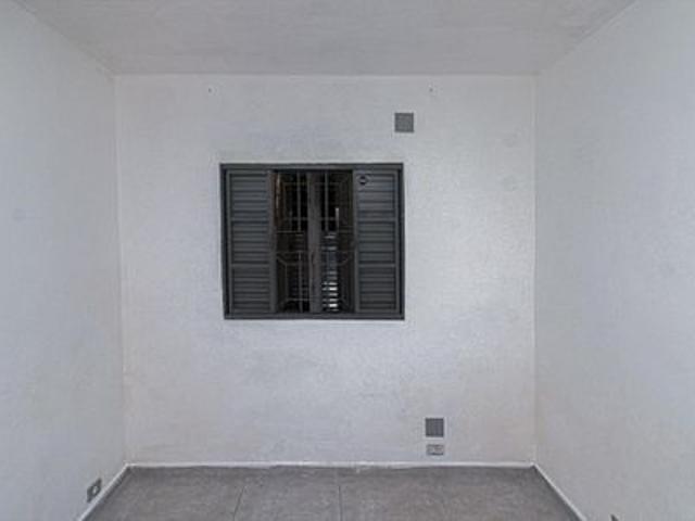 Casa para alugar com 24m², 1 quarto e sem vaga