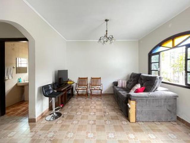 Casa para alugar com 250m², 3 quartos e 2 vagas