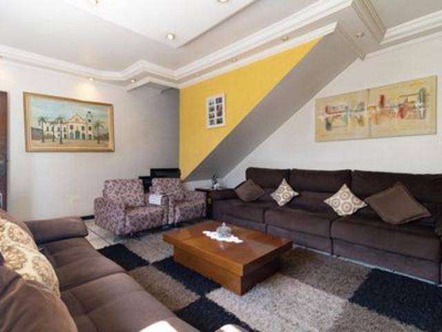 Casa para alugar com 250m², 3 quartos e 3 vagas