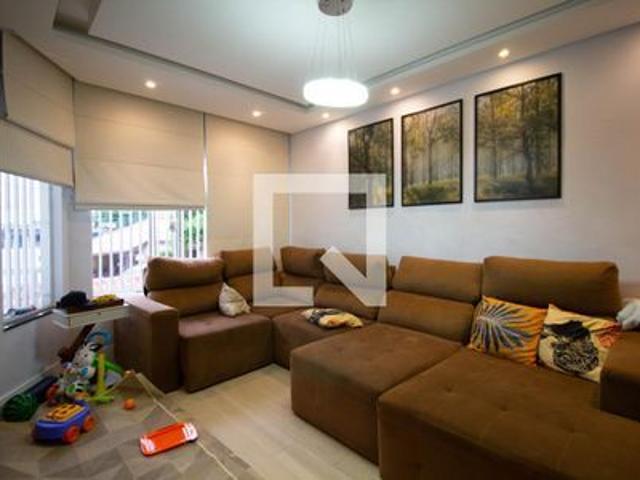 Casa para alugar com 250m², 3 quartos e 5 vagas