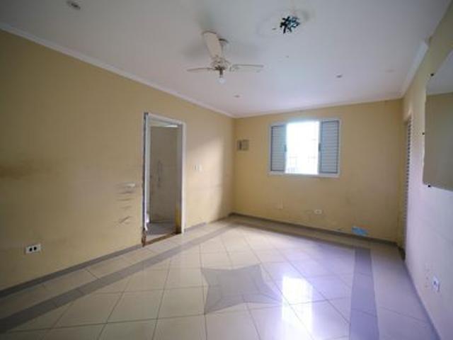 Casa para alugar com 250m², 4 quartos e 2 vagas