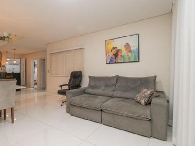 Casa para alugar com 250m², 4 quartos e 3 vagas