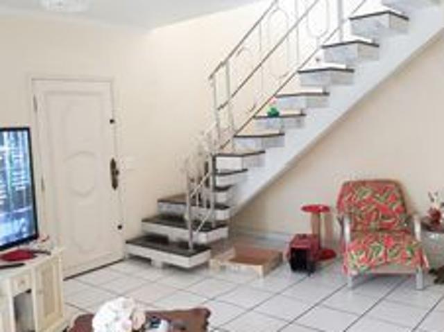 Casa para alugar com 250m², 4 quartos e 5 vagas