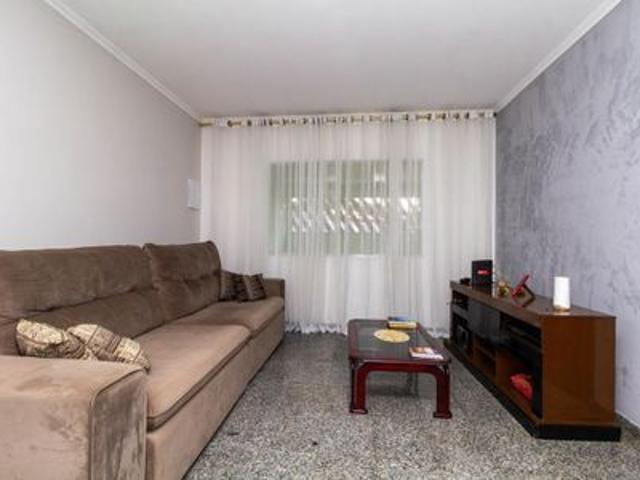 Casa para alugar com 250m², 5 quartos e 2 vagas