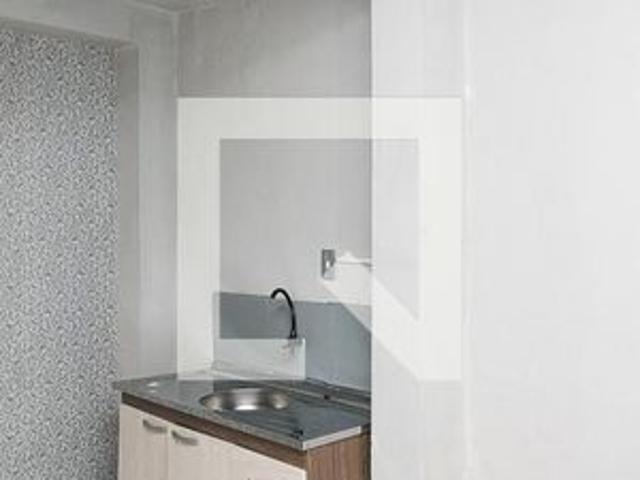 Casa para alugar com 25m², 1 quarto e sem vaga