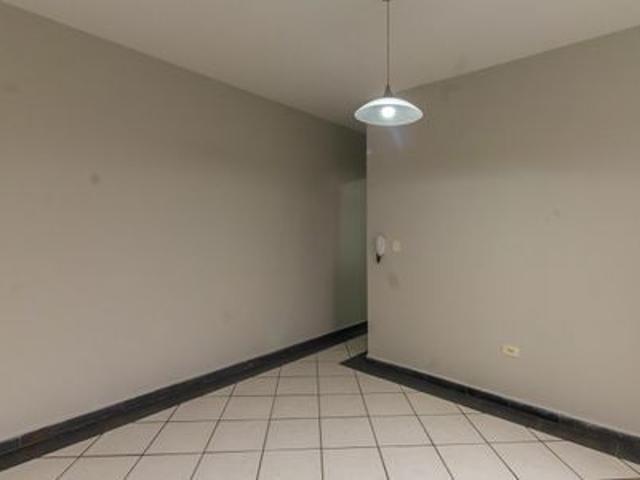 Casa para alugar com 270m², 4 quartos e 4 vagas
