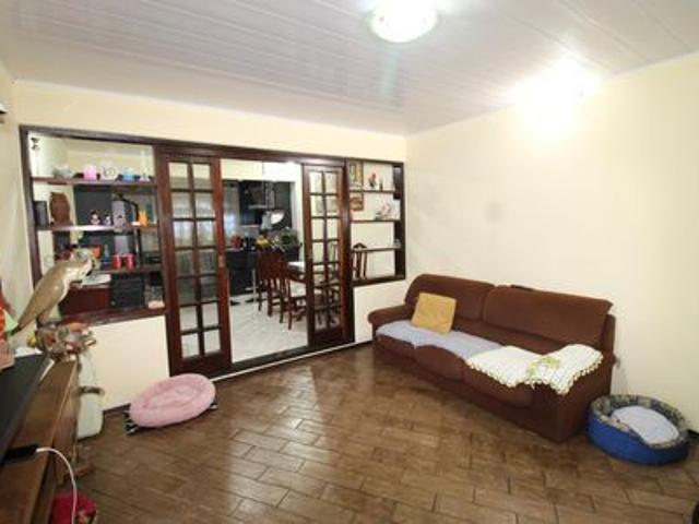 Casa para alugar com 280m², 4 quartos e 4 vagas