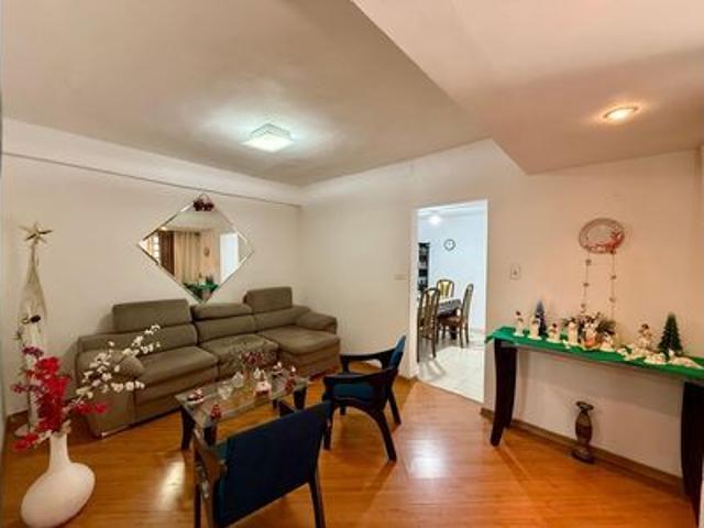 Casa para alugar com 283m², 4 quartos e 4 vagas