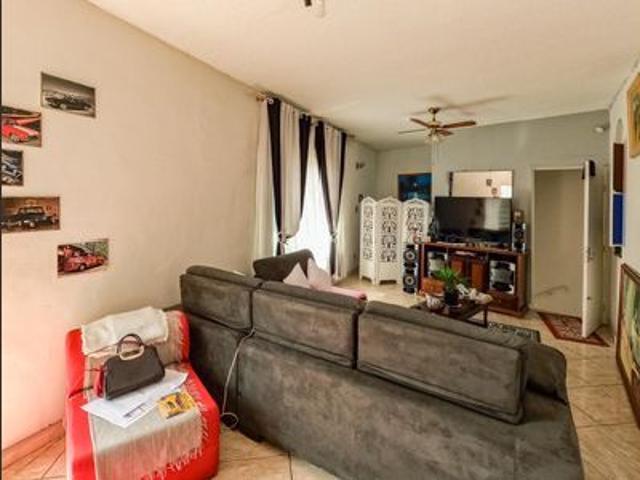 Casa para alugar com 286m², 3 quartos e 4 vagas