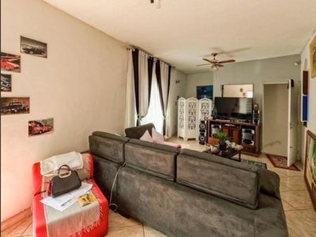 Casa para alugar com 286m², 3 quartos e 4 vagas