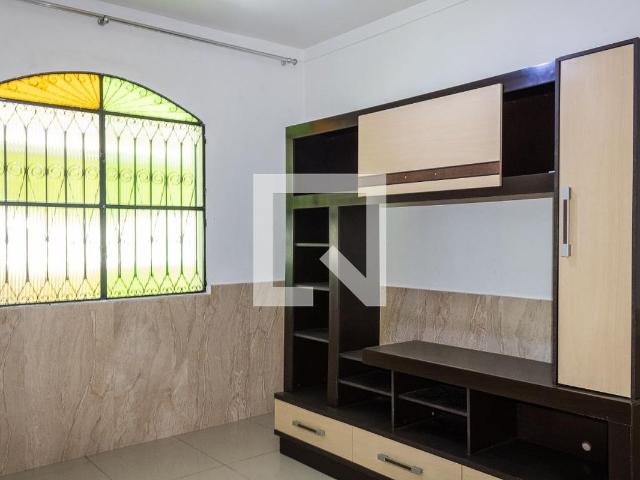 Casa para alugar com 290m², 5 quartos e 4 vagas