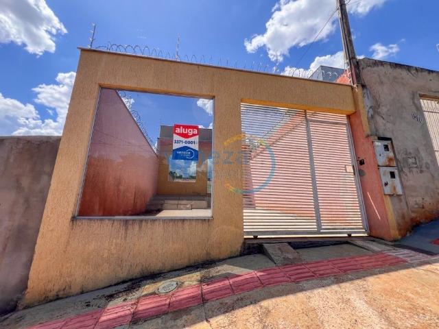 Casa para alugar com 2 quartos e 1 suíte no Jardim Columbia, Londrina