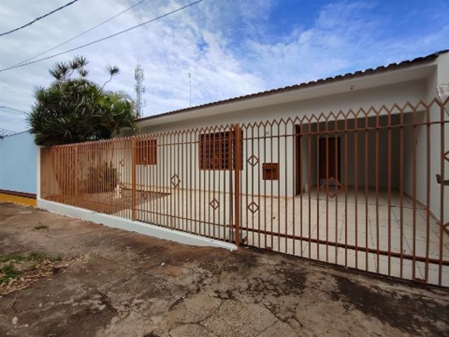 Casa para alugar com 2 Quartos em Jardim Oásis, Maringá PR