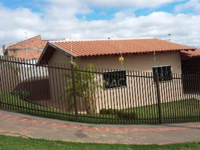 Casa para alugar com 2 Quartos em Parque Universidade, Londrina PR