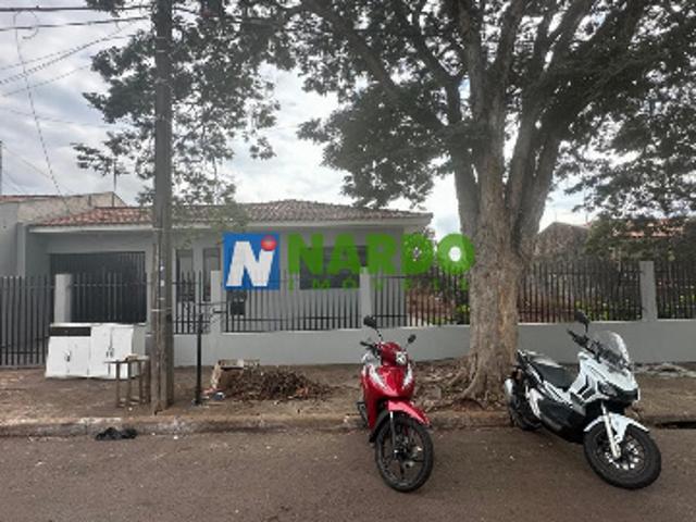 Casa para alugar com 2 Quartos em Vila Santa Izabel, Maringá PR