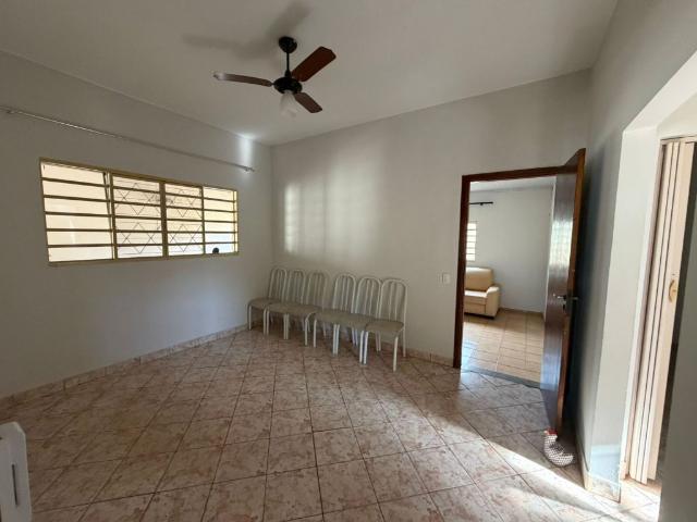 Casa para alugar com 2 quartos no Jardim Amêndola, Catanduva Imobiliária Casa Verde Catanduva