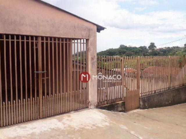 Casa para alugar com 2 Suítes + 1 Quarto em Conjunto Vivi Xavier, Londrina PR