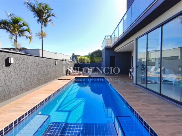 Casa para alugar com 2 Suítes + 3 Quartos em Vivendas do Arvoredo, Londrina PR