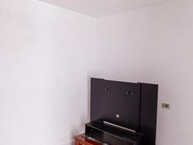 Casa para alugar com 33m², 1 quarto e sem vaga