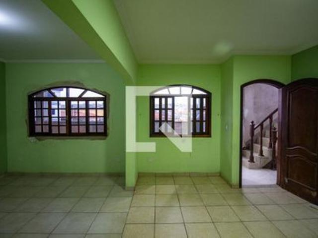 Casa para alugar com 300m², 2 quartos e 2 vagas