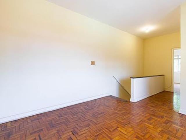 Casa para alugar com 300m², 3 quartos e 1 vaga