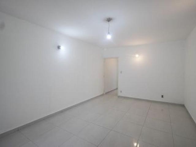 Casa para alugar com 300m², 3 quartos e 5 vagas